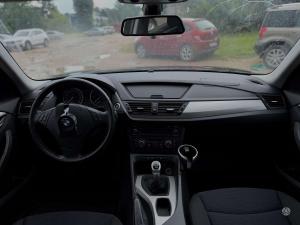 Black BMW X1 2011 in Rokiskis, with an engine capacity of 2.00 L and mileage of 231 thousand km for 2650 €, photo 20 on AUTOMOTO.COM.LV