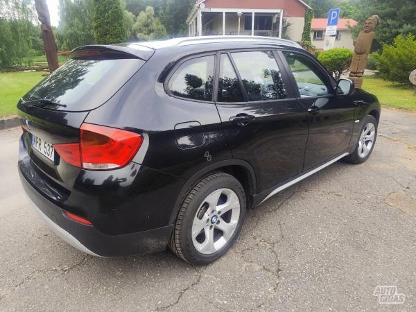 Black BMW X1 2011 in Pasvalys, with an engine capacity of 2.00 L and mileage of 149 thousand km for 5600 €, photo 4 on AUTOMOTO.COM.LV