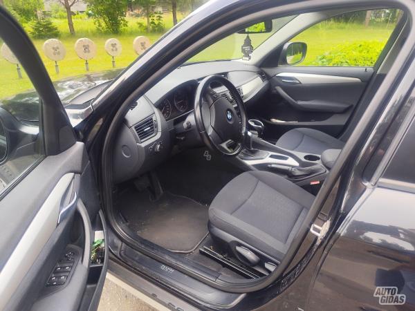 Black BMW X1 2011 in Pasvalys, with an engine capacity of 2.00 L and mileage of 149 thousand km for 5600 €, photo 7 on AUTOMOTO.COM.LV