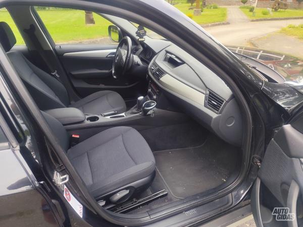 Black BMW X1 2011 in Pasvalys, with an engine capacity of 2.00 L and mileage of 149 thousand km for 5600 €, photo 9 on AUTOMOTO.COM.LV
