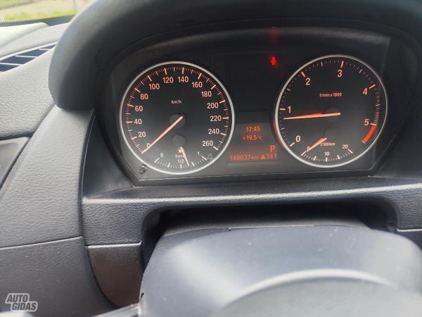 Black BMW X1 2011 in Pasvalys, with an engine capacity of 2.00 L and mileage of 149 thousand km for 5600 €, photo 10 on AUTOMOTO.COM.LV