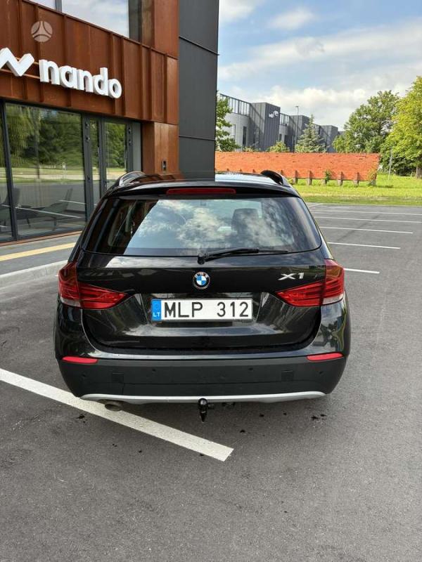Black BMW X1 2011 in Kaunas, with an engine capacity of 2.00 L and mileage of 306 thousand km for 5300 €, photo 3 on AUTOMOTO.COM.LV