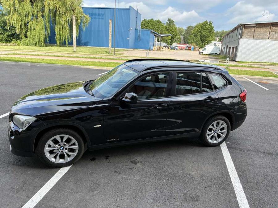 Melns BMW X1 2011 Kauņa, ar dzinēja tilpumu 2.00 L un nobraukumu 306 tūkst. km par 5300 €, foto 6 vietnē AUTOMOTO.COM.LV