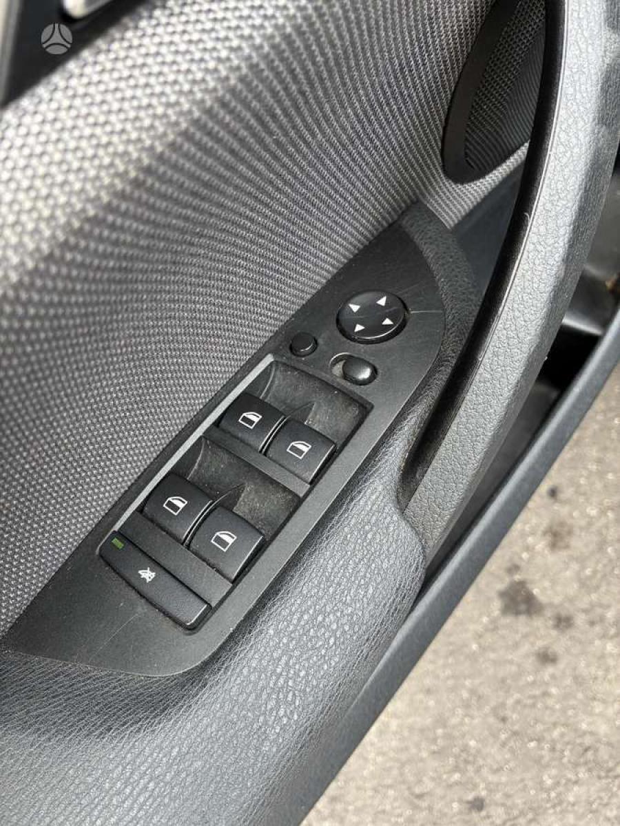 Melns BMW X1 2011 Kauņa, ar dzinēja tilpumu 2.00 L un nobraukumu 306 tūkst. km par 5300 €, foto 15 vietnē AUTOMOTO.COM.LV