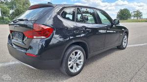 Melns BMW X1 2011 Marijampole, ar dzinēja tilpumu 2.00 L un nobraukumu 250 tūkst. km par 6600 €, foto 4 vietnē AUTOMOTO.COM.LV