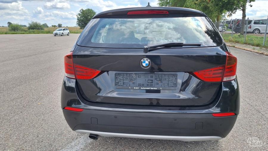 Melns BMW X1 2011 Marijampole, ar dzinēja tilpumu 2.00 L un nobraukumu 250 tūkst. km par 6600 €, foto 8 vietnē AUTOMOTO.COM.LV