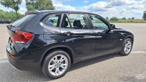 Melns BMW X1 2011 Marijampole, ar dzinēja tilpumu 2.00 L un nobraukumu 250 tūkst. km par 6600 €, foto 12 vietnē AUTOMOTO.COM.LV