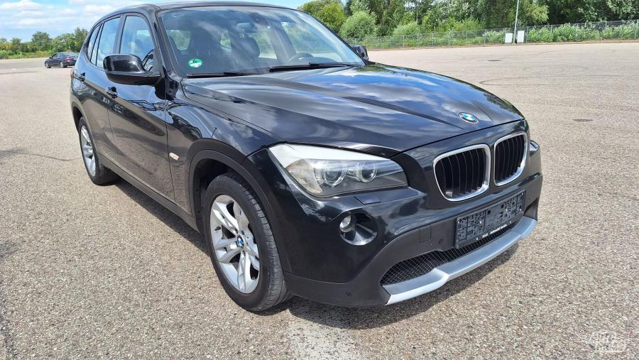Melns BMW X1 2011 Marijampole, ar dzinēja tilpumu 2.00 L un nobraukumu 250 tūkst. km par 6600 €, foto 19 vietnē AUTOMOTO.COM.LV