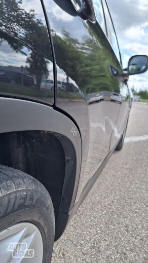 Melns BMW X1 2011 Marijampole, ar dzinēja tilpumu 2.00 L un nobraukumu 250 tūkst. km par 6600 €, foto 20 vietnē AUTOMOTO.COM.LV