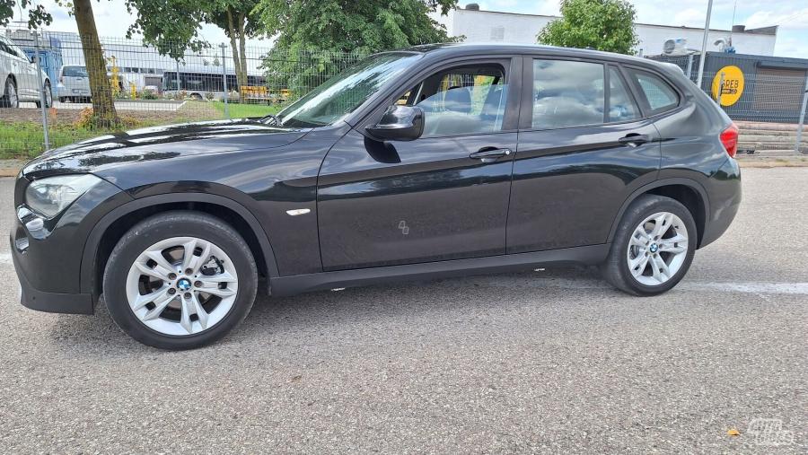 Melns BMW X1 2011 Marijampole, ar dzinēja tilpumu 2.00 L un nobraukumu 250 tūkst. km par 6600 €, foto 26 vietnē AUTOMOTO.COM.LV