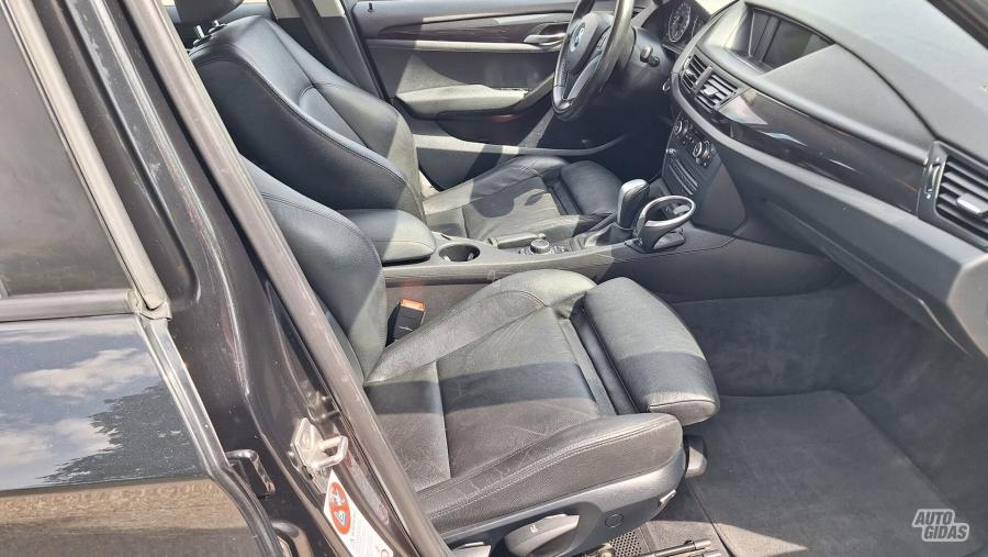 Melns BMW X1 2011 Marijampole, ar dzinēja tilpumu 2.00 L un nobraukumu 250 tūkst. km par 6600 €, foto 36 vietnē AUTOMOTO.COM.LV