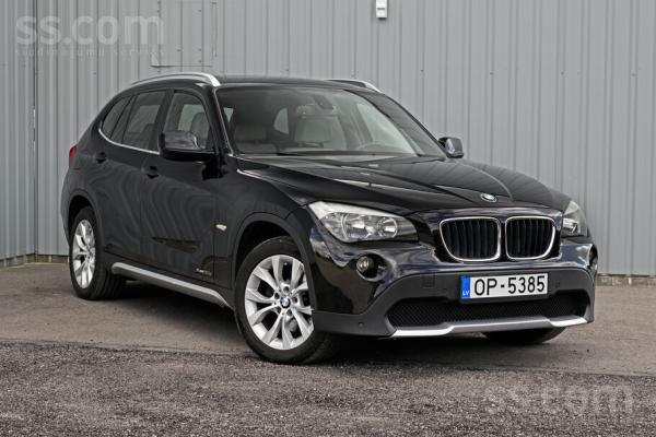 Melns BMW X1 2011 Ogre, ar dzinēja tilpumu 2.00 L un nobraukumu 0 tūkst. km par 6900 €, foto 1 vietnē AUTOMOTO.COM.LV