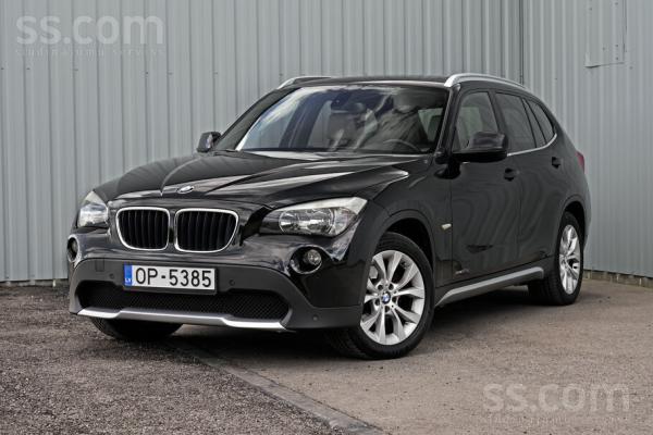 Melns BMW X1 2011 Ogre, ar dzinēja tilpumu 2.00 L un nobraukumu 0 tūkst. km par 6900 €, foto 2 vietnē AUTOMOTO.COM.LV