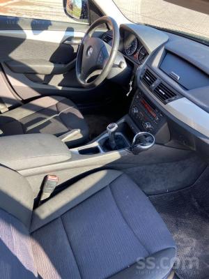 Black BMW X1 2011 in Jekabpils, with an engine capacity of 2.00 L and mileage of 231 thousand km for 6200 €, photo 10 on AUTOMOTO.COM.LV