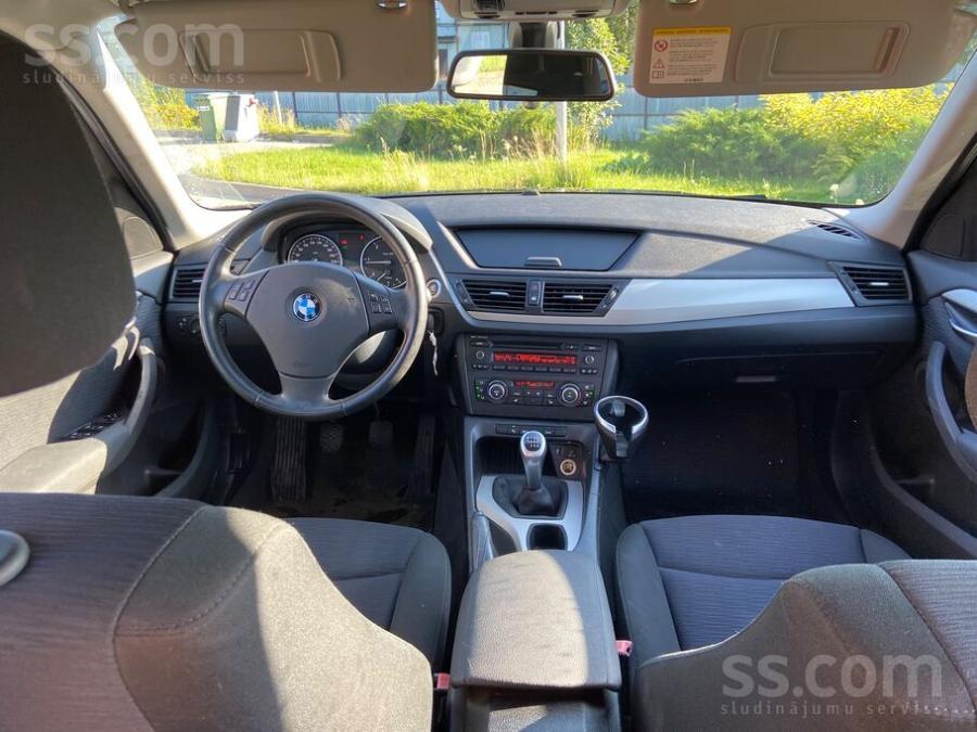 Black BMW X1 2011 in Jekabpils, with an engine capacity of 2.00 L and mileage of 231 thousand km for 6200 €, photo 11 on AUTOMOTO.COM.LV