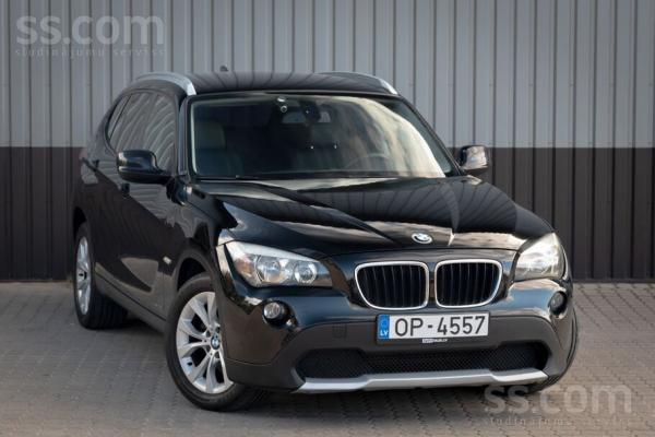 Melns BMW X1 2011 Talsi, ar dzinēja tilpumu 2.00 L un nobraukumu 0 tūkst. km par 5490 €, foto 1 vietnē AUTOMOTO.COM.LV