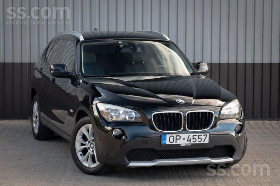 Melns BMW X1 2011 Talsi, ar dzinēja tilpumu 2.00 L un nobraukumu 0 tūkst. km par 5490 €, foto 1 vietnē AUTOMOTO.COM.LV