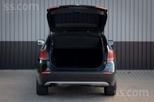 Melns BMW X1 2011 Talsi, ar dzinēja tilpumu 2.00 L un nobraukumu 0 tūkst. km par 5490 €, foto 7 vietnē AUTOMOTO.COM.LV