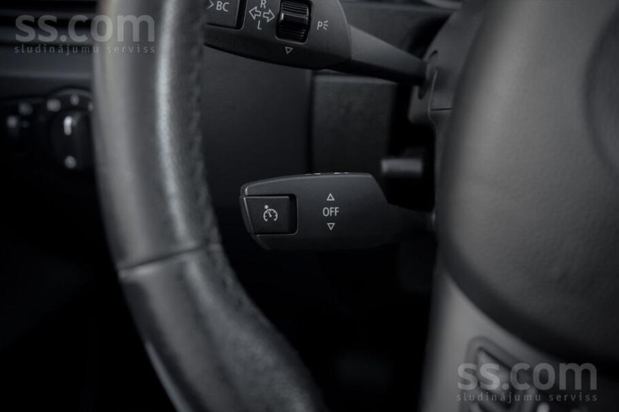Melns BMW X1 2011 Talsi, ar dzinēja tilpumu 2.00 L un nobraukumu 0 tūkst. km par 5490 €, foto 17 vietnē AUTOMOTO.COM.LV