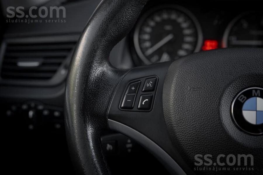 Melns BMW X1 2011 Talsi, ar dzinēja tilpumu 2.00 L un nobraukumu 0 tūkst. km par 5490 €, foto 18 vietnē AUTOMOTO.COM.LV