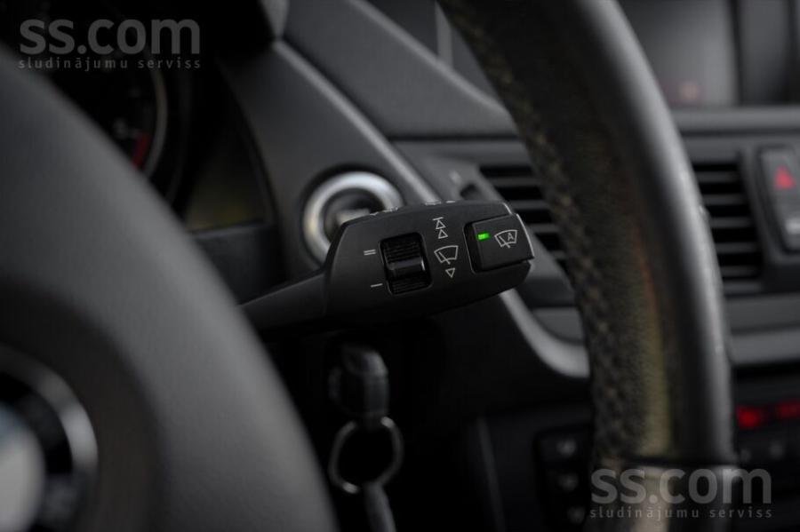Melns BMW X1 2011 Talsi, ar dzinēja tilpumu 2.00 L un nobraukumu 0 tūkst. km par 5490 €, foto 21 vietnē AUTOMOTO.COM.LV