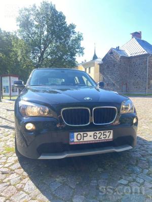 Black BMW X1 2011 in Jekabpils, with an engine capacity of 2.00 L and mileage of 231 thousand km for 6200 €, photo  on AUTOMOTO.COM.LV