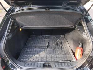 Black BMW X1 2011 in Cesis, with an engine capacity of 2.00 L and mileage of 262 thousand km for 6900 €, photo 17 on AUTOMOTO.COM.LV