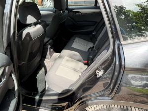 Black BMW X1 2011 in Ukmerge, with an engine capacity of 2.00 L and mileage of 260 thousand km for 5250 €, photo 9 on AUTOMOTO.COM.LV