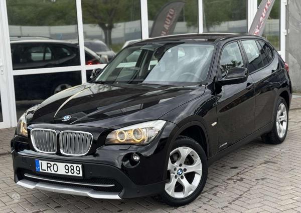 Black BMW X1 2011 in Radviliskis, with an engine capacity of 2.00 L and mileage of 388 thousand km for 4650 €, photo 1 on AUTOMOTO.COM.LV