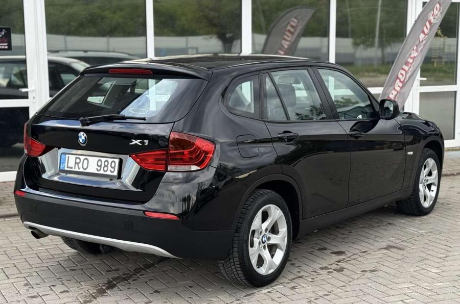 Black BMW X1 2011 in Radviliskis, with an engine capacity of 2.00 L and mileage of 388 thousand km for 4650 €, photo 12 on AUTOMOTO.COM.LV