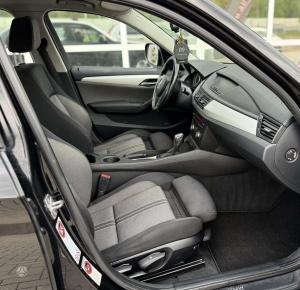 Black BMW X1 2011 in Radviliskis, with an engine capacity of 2.00 L and mileage of 388 thousand km for 4650 €, photo 18 on AUTOMOTO.COM.LV