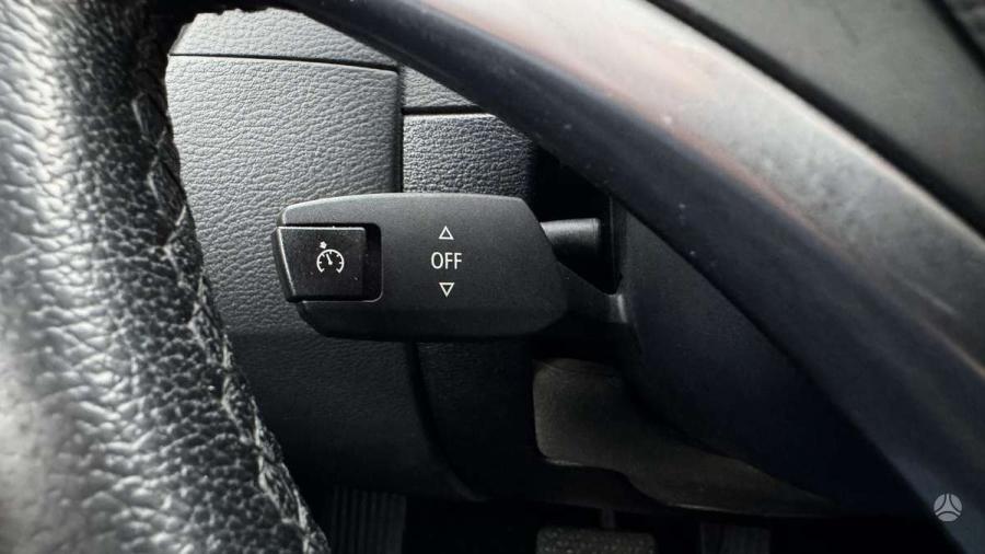 Black BMW X1 2011 in Radviliskis, with an engine capacity of 2.00 L and mileage of 388 thousand km for 4650 €, photo 22 on AUTOMOTO.COM.LV
