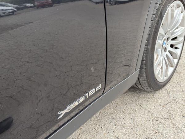 BMW X1 2011 Viļņa vietnē Melns BMW X1 2011 Viļņa, ar dzinēja tilpumu 2.00 L un nobraukumu 303 tūkst. km par 6399 €, foto 11 vietnē AUTOMOTO.COM.LV