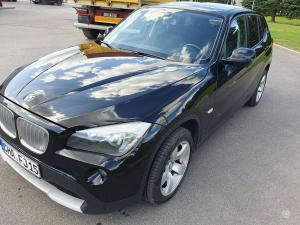Black BMW X1 2011 in Rokiskis, with an engine capacity of 2.00 L and mileage of 182 thousand km for 4999 €, photo 4 on AUTOMOTO.COM.LV
