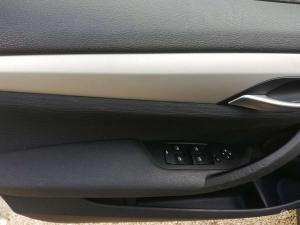 Black BMW X1 2011 in Rokiskis, with an engine capacity of 2.00 L and mileage of 182 thousand km for 4999 €, photo 9 on AUTOMOTO.COM.LV