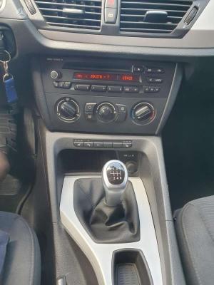 Black BMW X1 2011 in Rokiskis, with an engine capacity of 2.00 L and mileage of 182 thousand km for 4999 €, photo 11 on AUTOMOTO.COM.LV