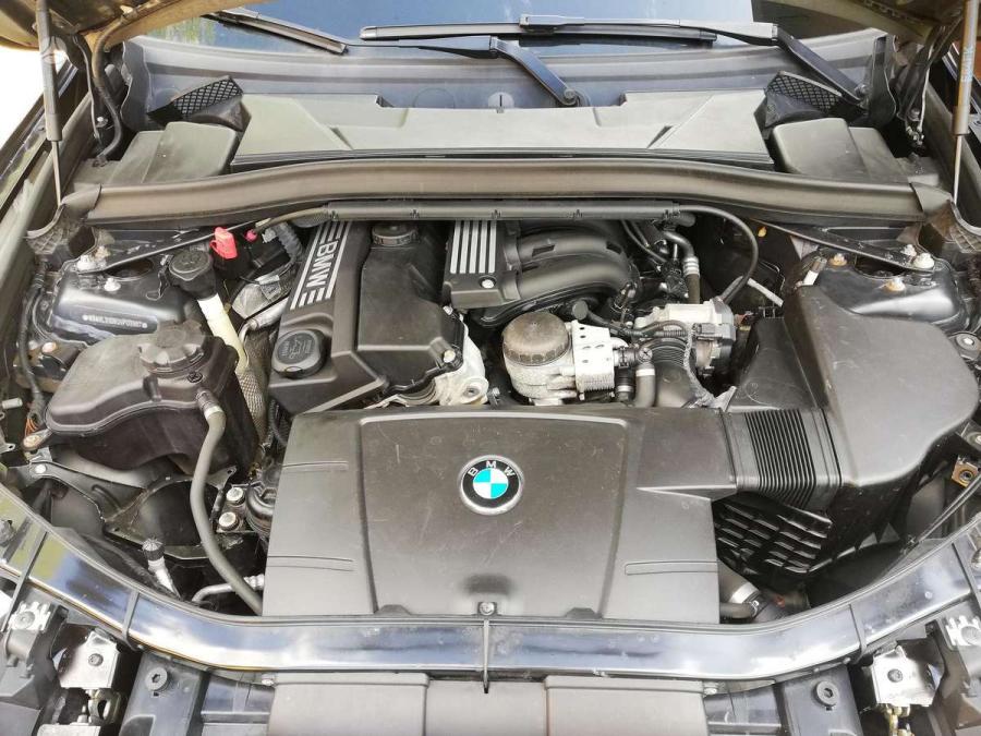 Black BMW X1 2011 in Rokiskis, with an engine capacity of 2.00 L and mileage of 182 thousand km for 4999 €, photo 17 on AUTOMOTO.COM.LV