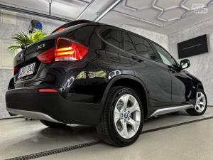 Черный БМВ Х1 2011 в Каунас, объемом двигателя 2.00 л и пробегом 245 тыс. км за 6650 €, фото 3 на AUTOMOTO.COM.LV