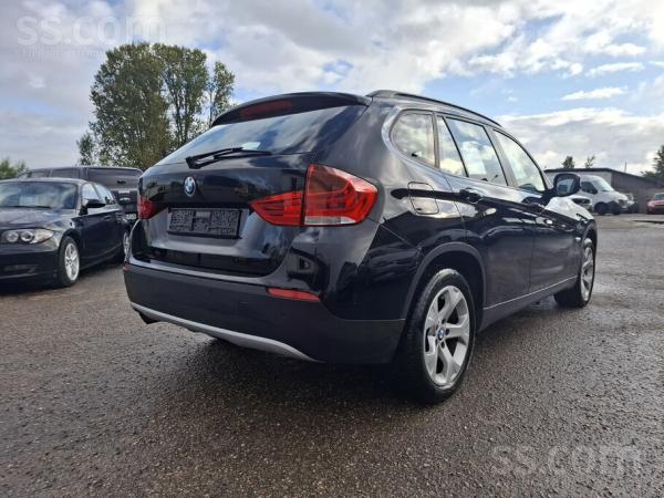 BMW X1 2011 Talsi vietnÄ Melns BMW X1 2011 Talsi, ar dzinÄja tilpumu 2.00 L un nobraukumu 171 tÅ«kst. km par 7600 ā¬, foto 4 vietnÄ AUTOMOTO.COM.LV