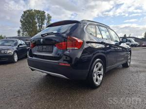 Melns BMW X1 2011 Talsi, ar dzinēja tilpumu 2.00 L un nobraukumu 171 tūkst. km par 7600 €, foto 4 vietnē AUTOMOTO.COM.LV