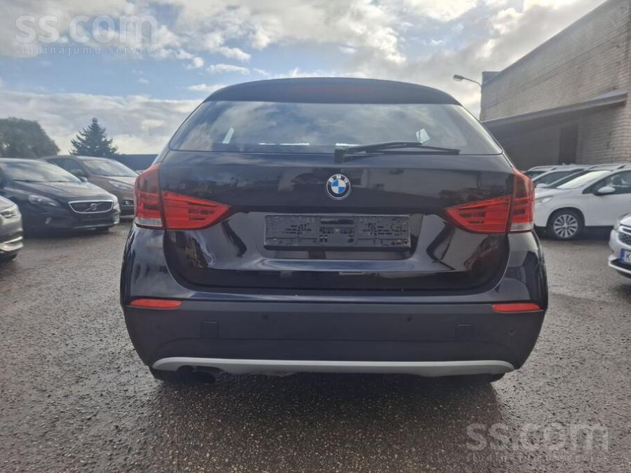 Melns BMW X1 2011 Talsi, ar dzinēja tilpumu 2.00 L un nobraukumu 171 tūkst. km par 7600 €, foto 7 vietnē AUTOMOTO.COM.LV