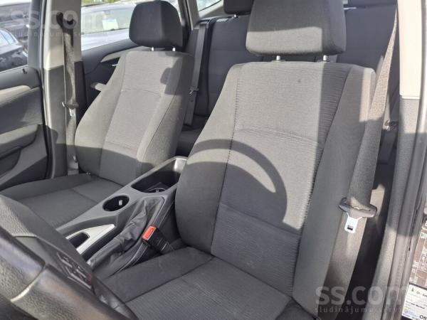 BMW X1 2011 Talsi vietnÄ Melns BMW X1 2011 Talsi, ar dzinÄja tilpumu 2.00 L un nobraukumu 171 tÅ«kst. km par 7600 ā¬, foto 10 vietnÄ AUTOMOTO.COM.LV