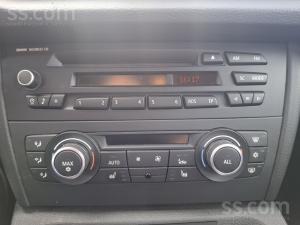 Melns BMW X1 2011 Talsi, ar dzinēja tilpumu 2.00 L un nobraukumu 171 tūkst. km par 7600 €, foto 23 vietnē AUTOMOTO.COM.LV