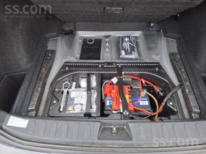Melns BMW X1 2011 Talsi, ar dzinēja tilpumu 2.00 L un nobraukumu 171 tūkst. km par 7600 €, foto 29 vietnē AUTOMOTO.COM.LV