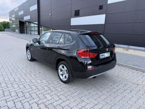 Black BMW X1 2011 in Panevezys, with an engine capacity of 2.00 L and mileage of 263 thousand km for 5500 €, photo 7 on AUTOMOTO.COM.LV