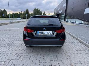Black BMW X1 2011 in Panevezys, with an engine capacity of 2.00 L and mileage of 263 thousand km for 5500 €, photo 12 on AUTOMOTO.COM.LV