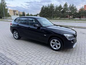 Black BMW X1 2011 in Panevezys, with an engine capacity of 2.00 L and mileage of 263 thousand km for 5500 €, photo 14 on AUTOMOTO.COM.LV