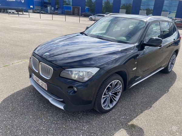 Melns BMW X1 2011 Kauņa, ar dzinēja tilpumu 2.00 L un nobraukumu 220 tūkst. km par 6950 €, foto 1 vietnē AUTOMOTO.COM.LV