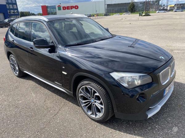 Melns BMW X1 2011 Kauņa, ar dzinēja tilpumu 2.00 L un nobraukumu 220 tūkst. km par 6950 €, foto 3 vietnē AUTOMOTO.COM.LV