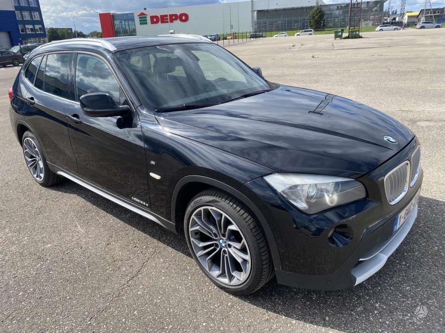 Melns BMW X1 2011 Kauņa, ar dzinēja tilpumu 2.00 L un nobraukumu 220 tūkst. km par 6950 €, foto 3 vietnē AUTOMOTO.COM.LV